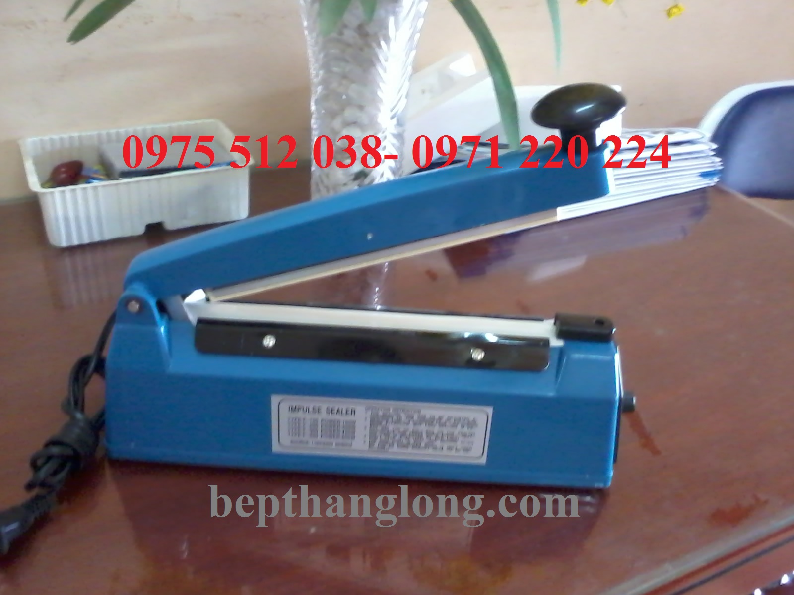 Máy dán miệng túi dập tay 30 cm, dán túi nylon - Bếp Thăng Long